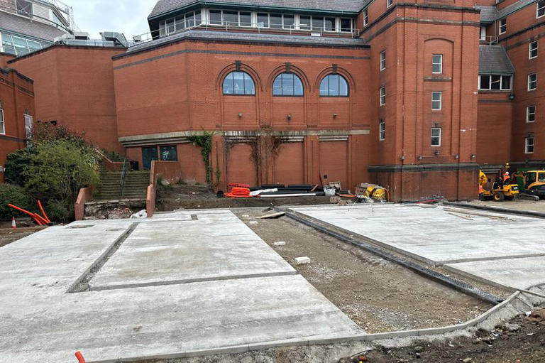 The new outdoor market in Oldham is taking shape