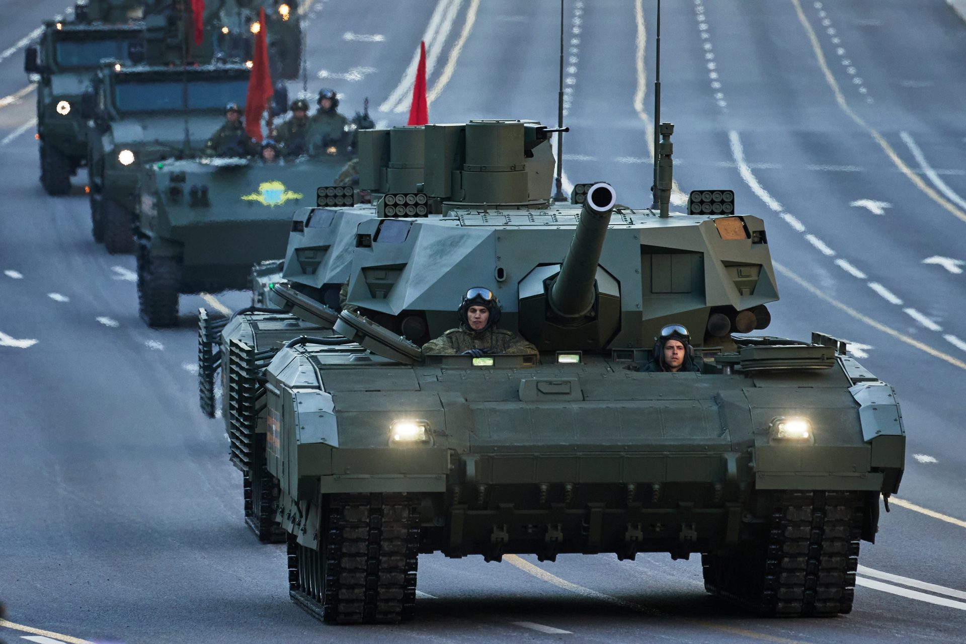 The T-14 Armata: Russia’s next-gen tank still struggling to meet ...