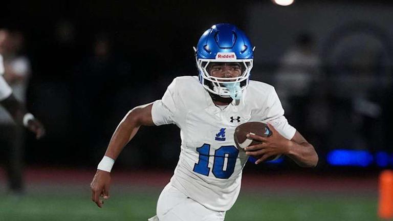 Four-star quarterback Andre Adams makes recruiting announcement