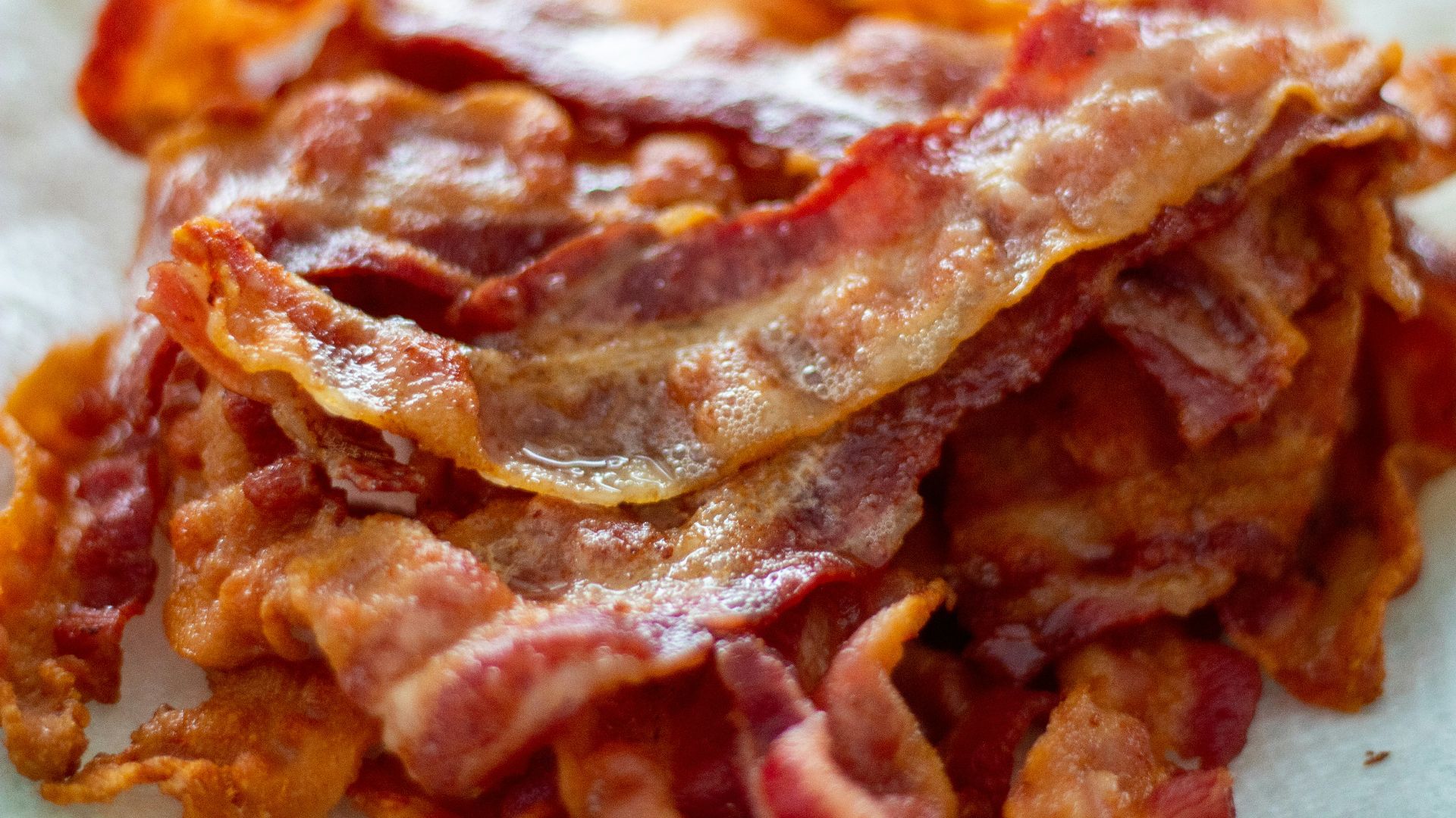 10 alimentos que saben peor con bacon y 10 que no pueden prescindir de él