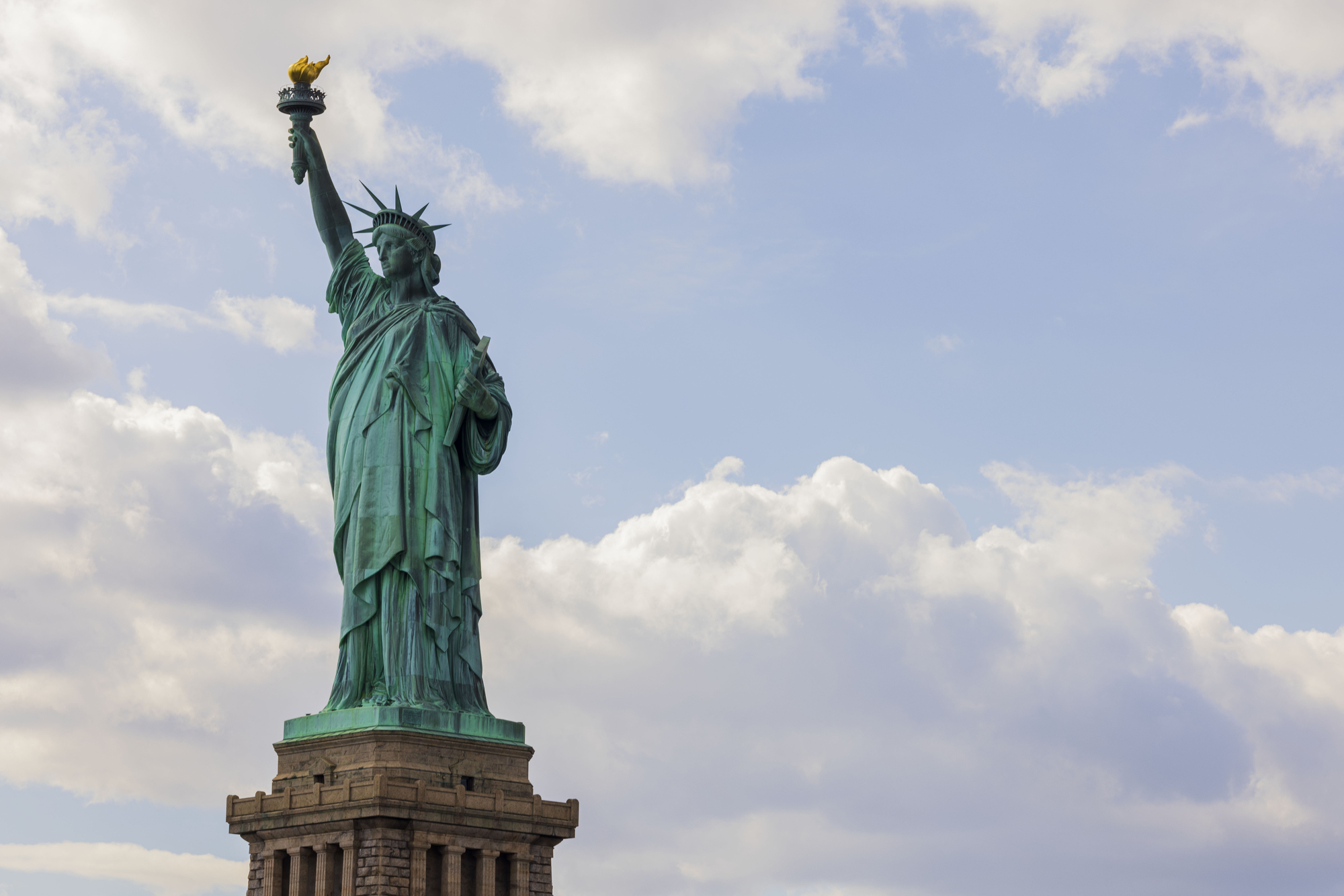 15 famous buildings that were almost built in a completely different ...