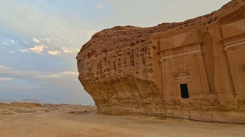 Hegra, Saudi Arabia: Drone discovers Nabataean desert monument