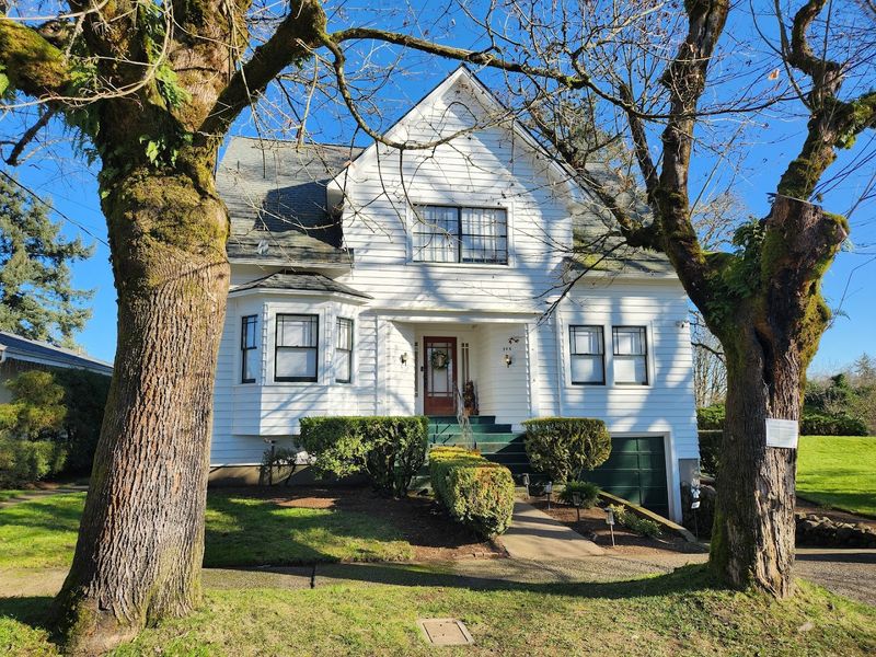This Oregon home was a key filming location in a famous vampire film