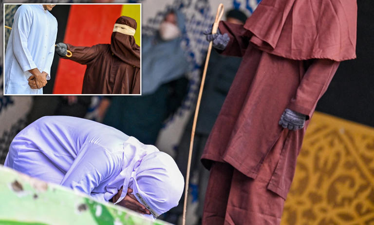 Unmarried couple who had sex receive 100 lashes each as part of Sharia ...
