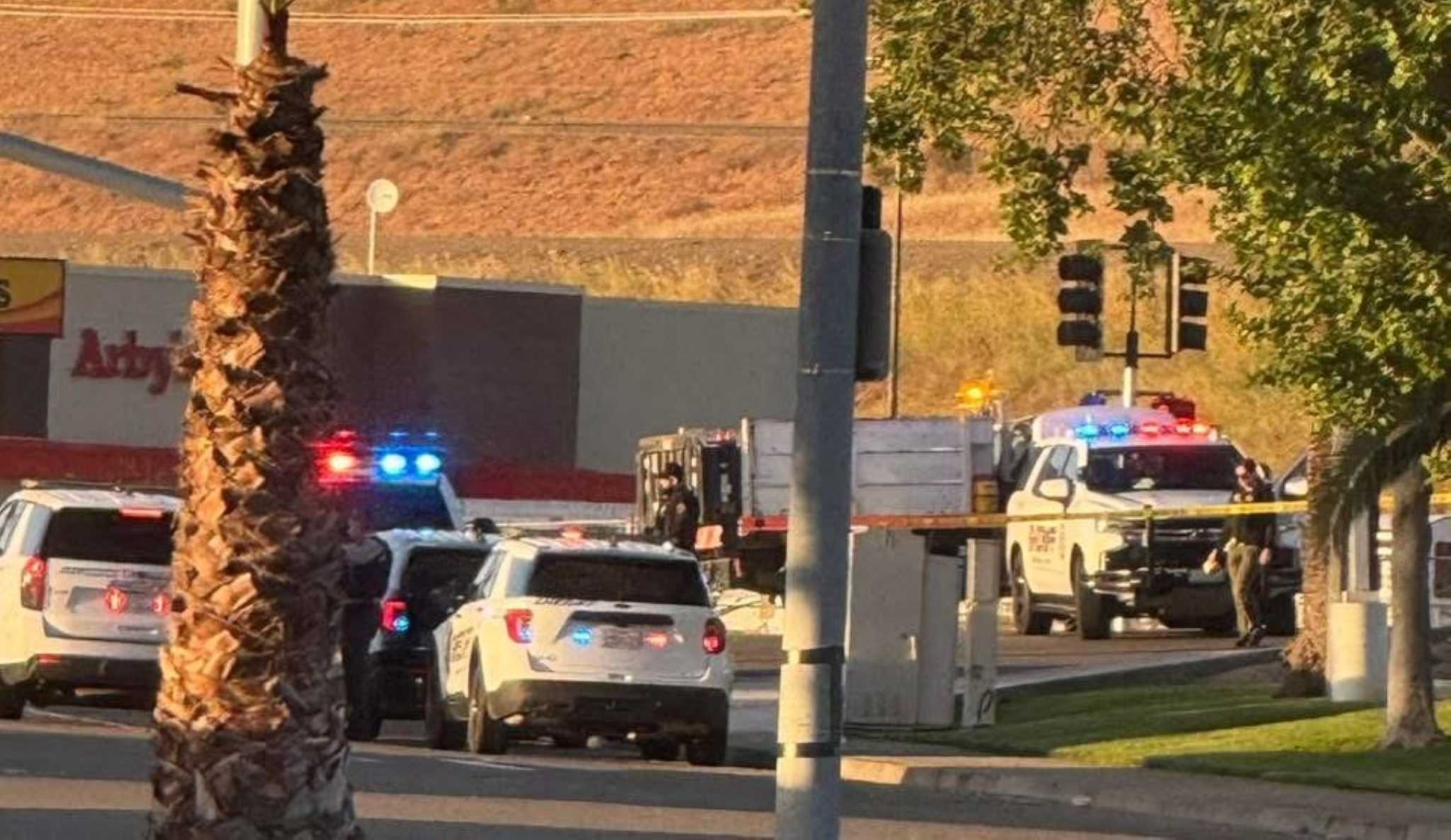 Shooting involving ICE agents leads to I-5 freeway ramp closures in ...