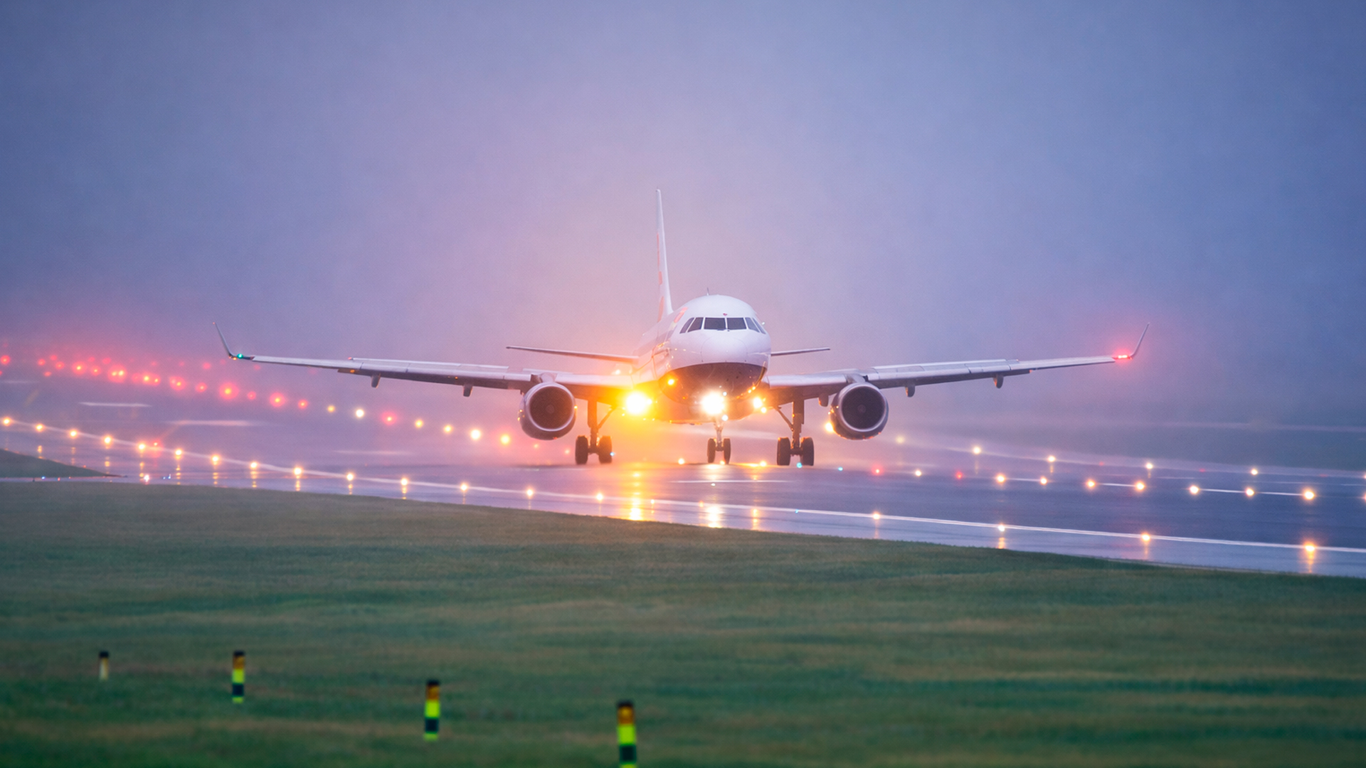 Engine smoke and A380 fog caught on camera