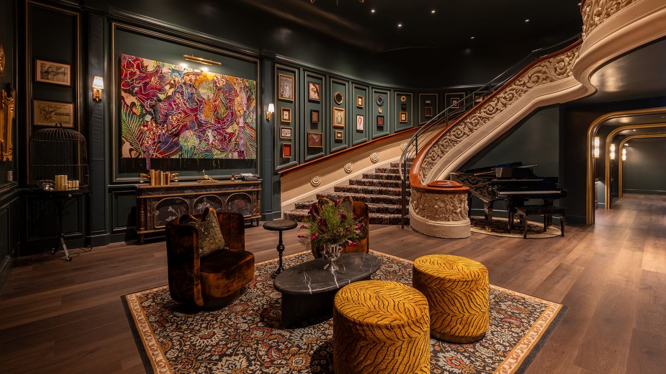 The world's largest magic venue opens in Chicago this month