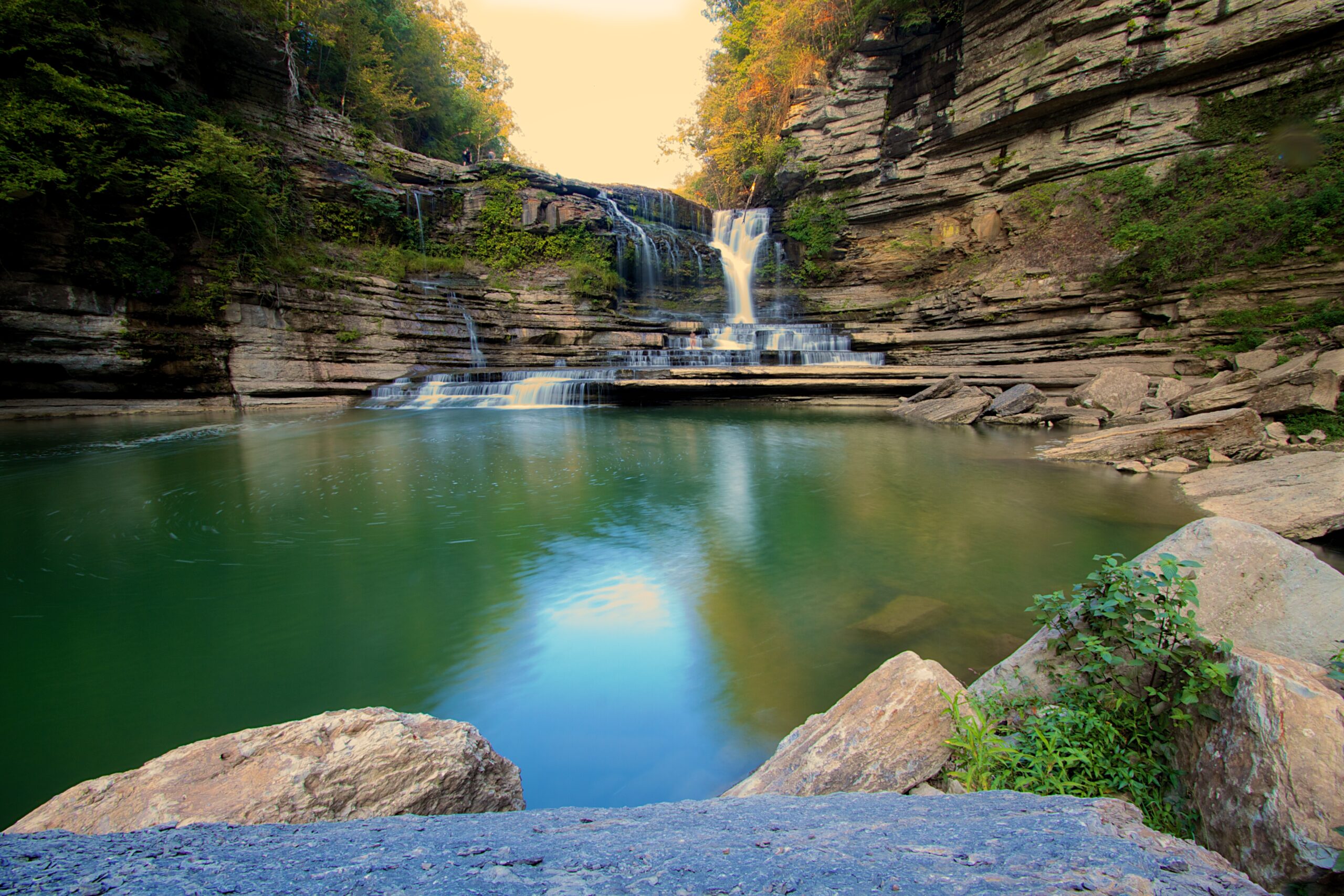 17 Tennessee retreats with waterfalls, woods, and peaceful back roads