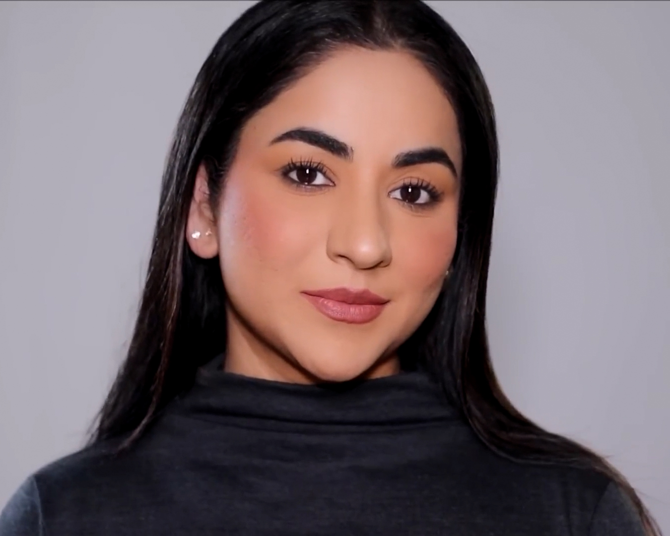 Quick 10-minute office makeup - subtle & polished