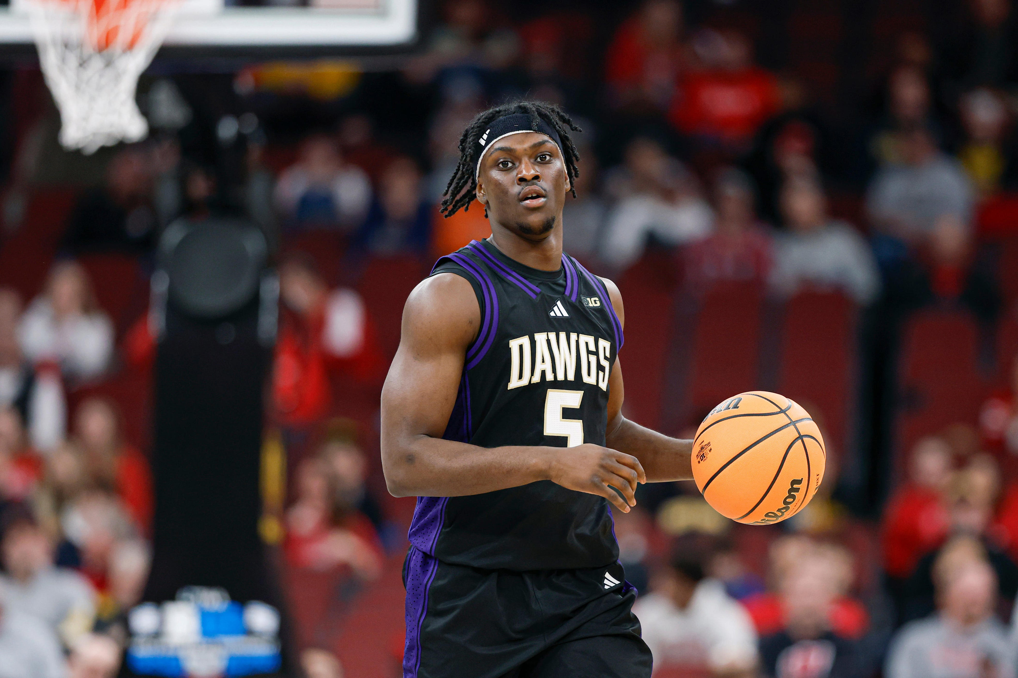 Kentucky is eyeing transfer portal point guard from Washington