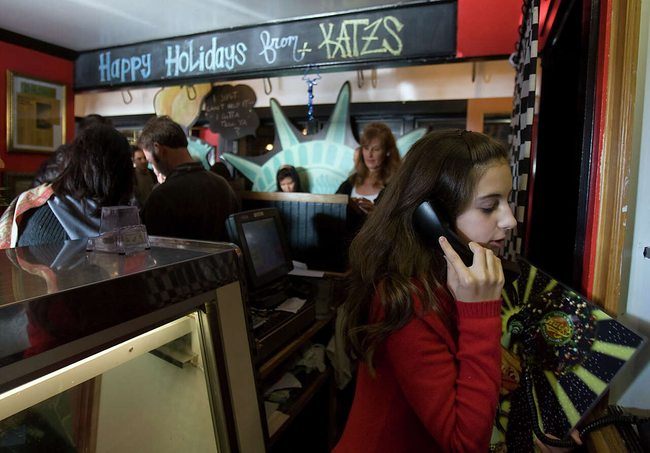 Katz's Delicatessen plots $2.5M comeback at former downtown Austin site