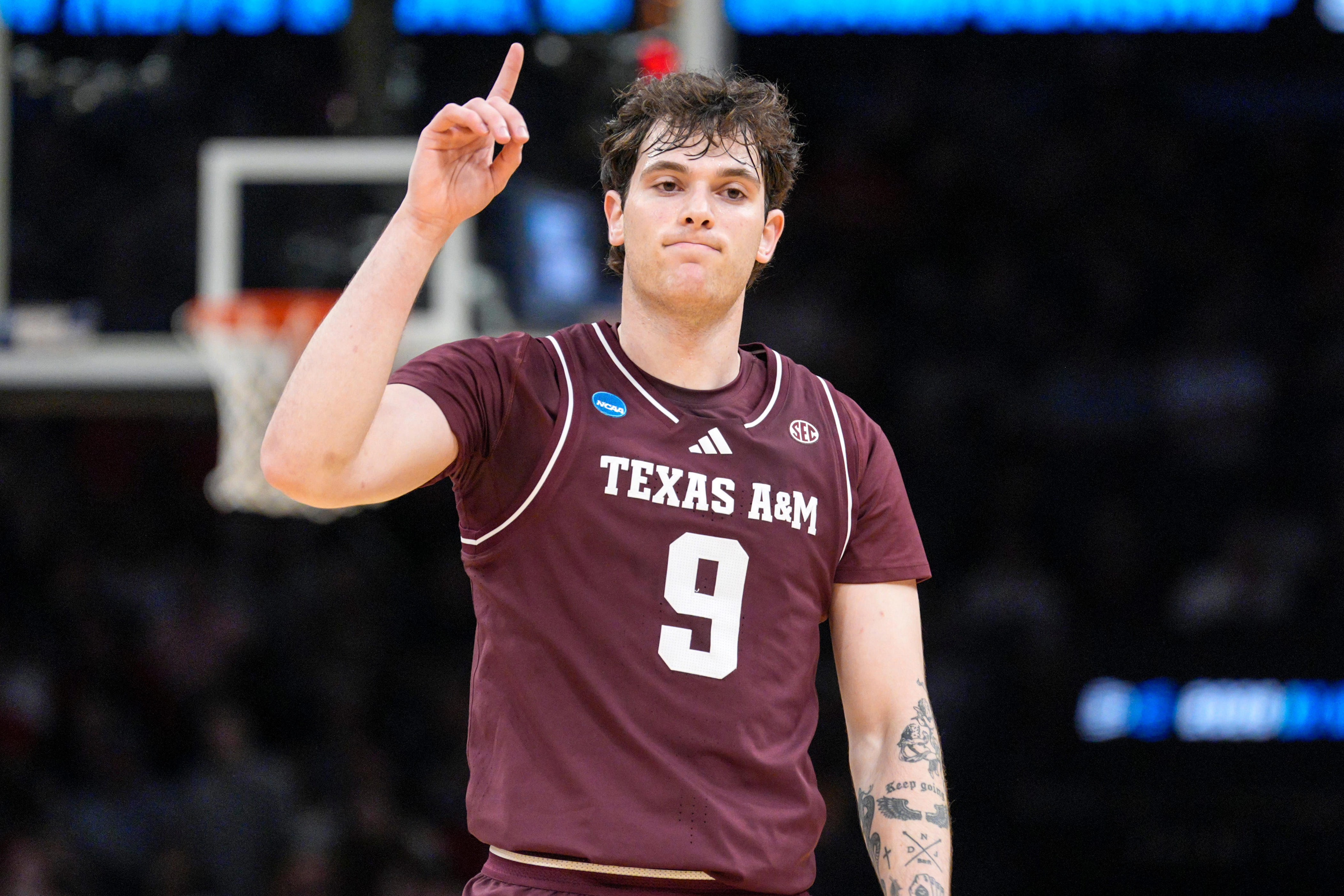 Texas A&M SG Ruben Dominguez to enter transfer portal