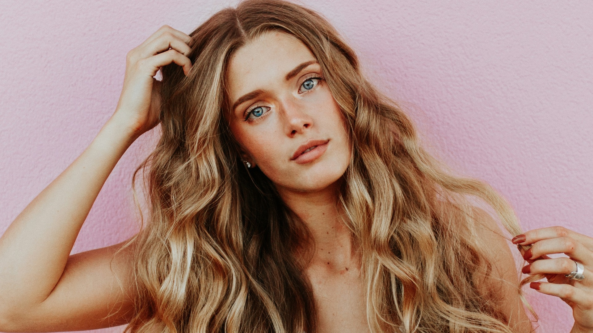 10 most attractive hair-eye color combinations & 10 rarest combinations