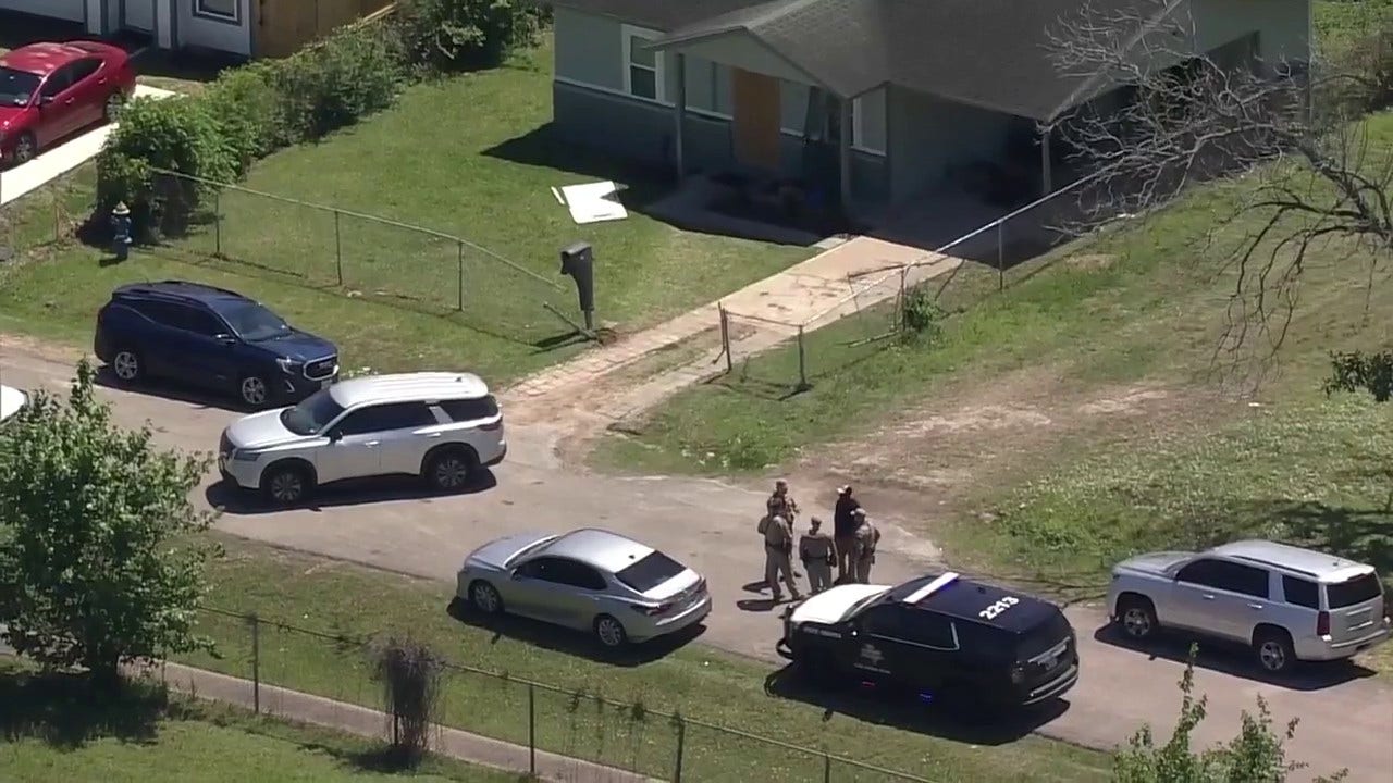 FBI Houston conducting federal investigation in east Houston neighborhood