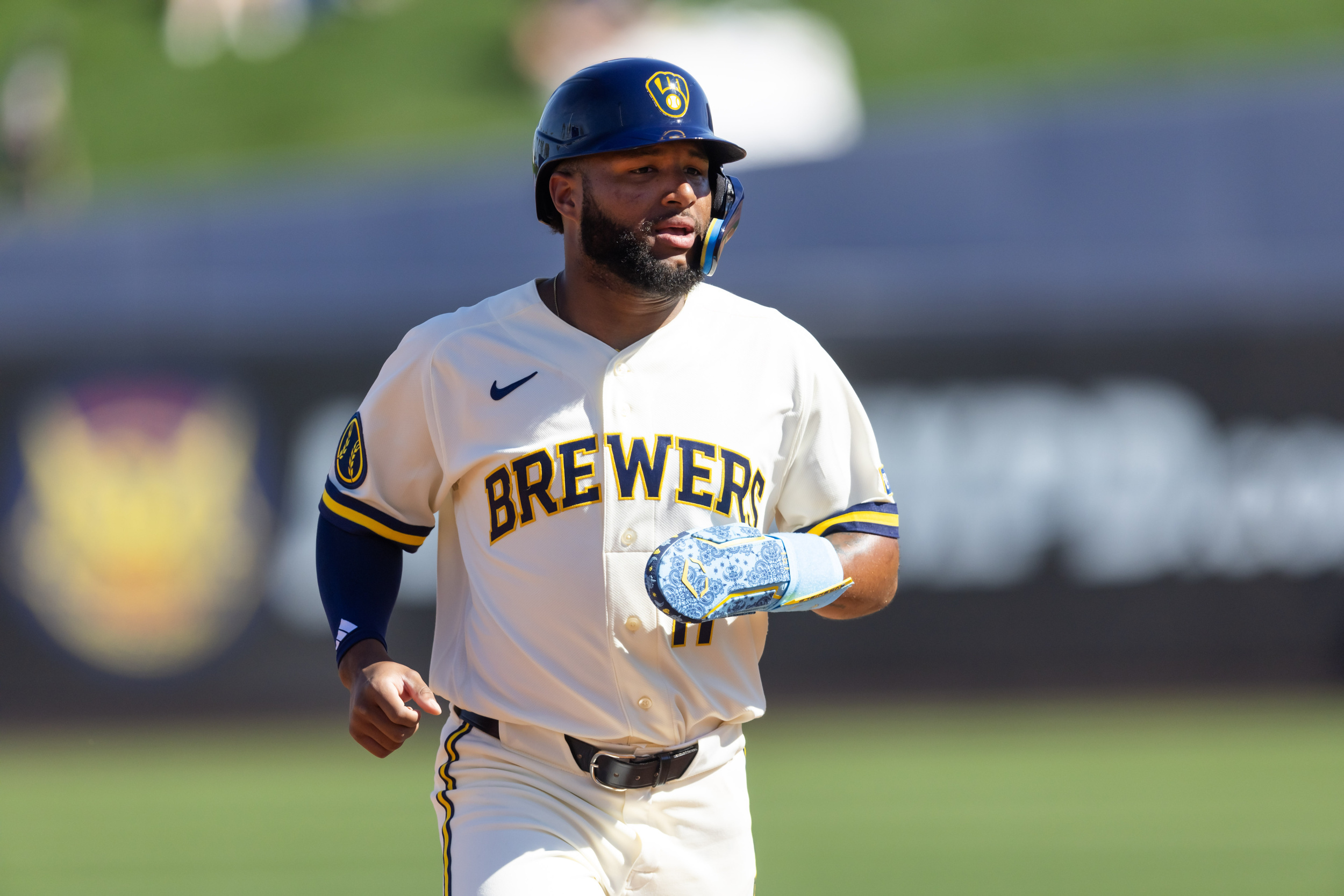 Milwaukee Brewers: Injury notes on Jackson Chourio, Andrew Vaughn, and ...