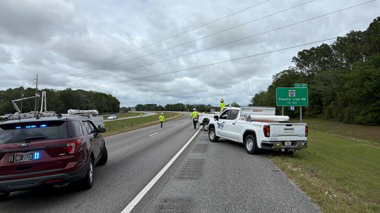 Suncoast Parkway reopens after crews remove power lines from roadway