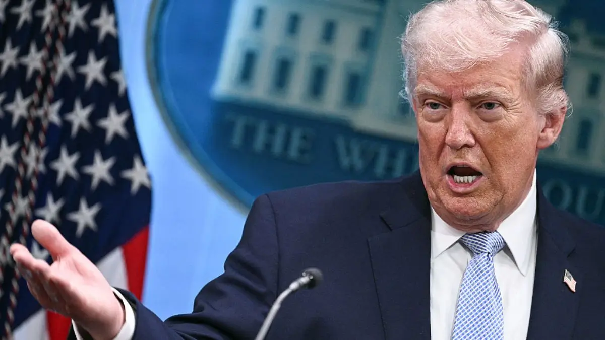 Trump becomes completely undone after a woman rejects him, then she ...
