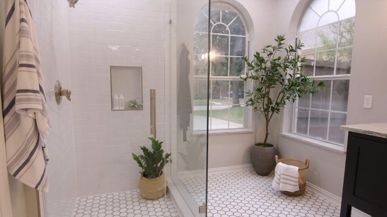 8 of Jenn Todryk's best No Demo Reno design ideas for your bathroom