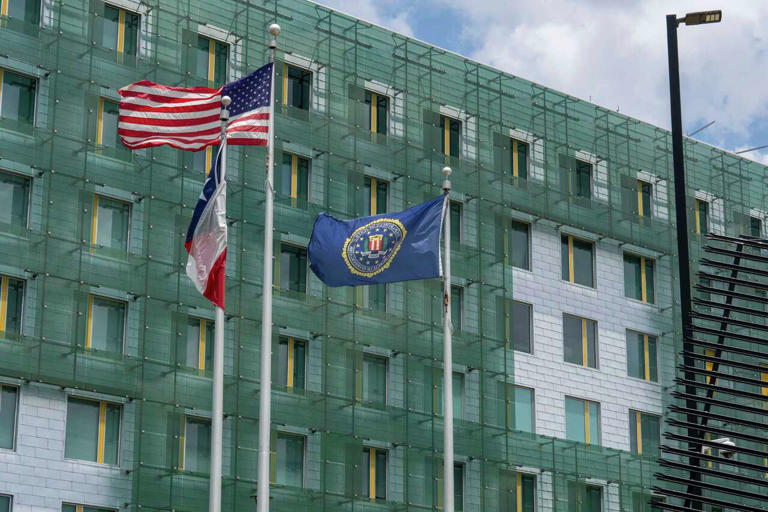 FBI searching through East Houston neighborhood Clinton Park in 'court ...