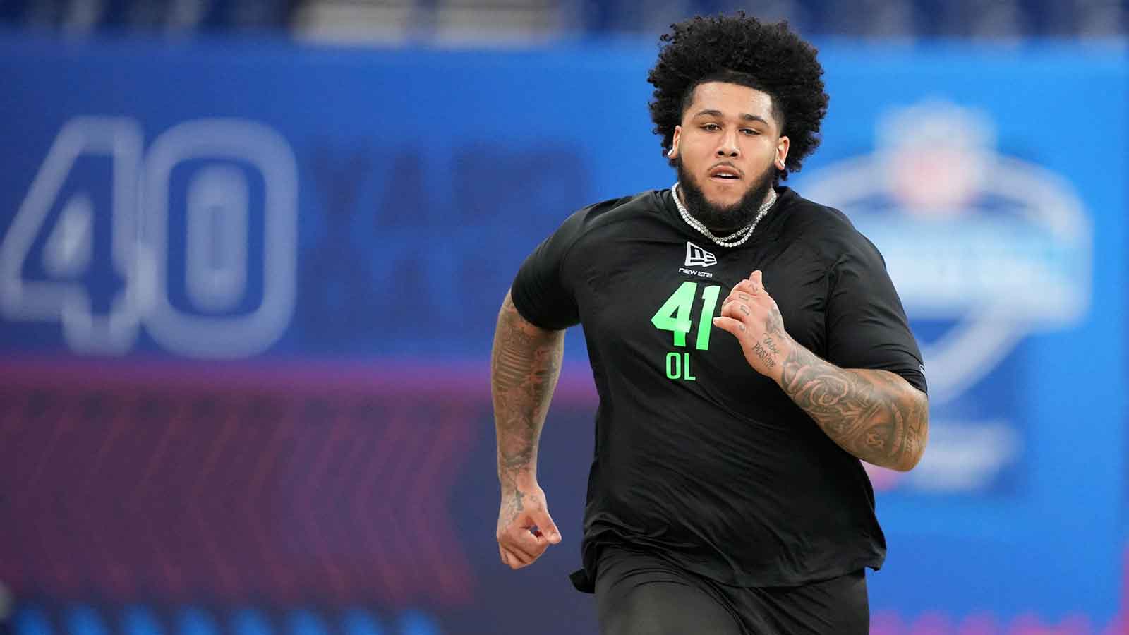 The 'mass of humanity' who would thrill Bears with draft fall amid ...
