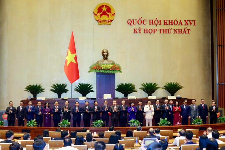 Quốc hội phê chuẩn 6 Phó thủ tướng