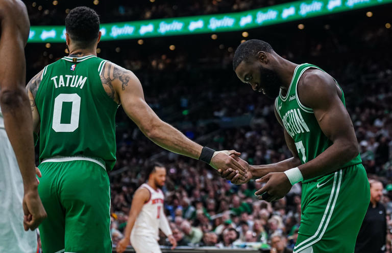 Cedric Maxwell does not get splitting Jaylen Brown, Jayson Tatum Boston ...