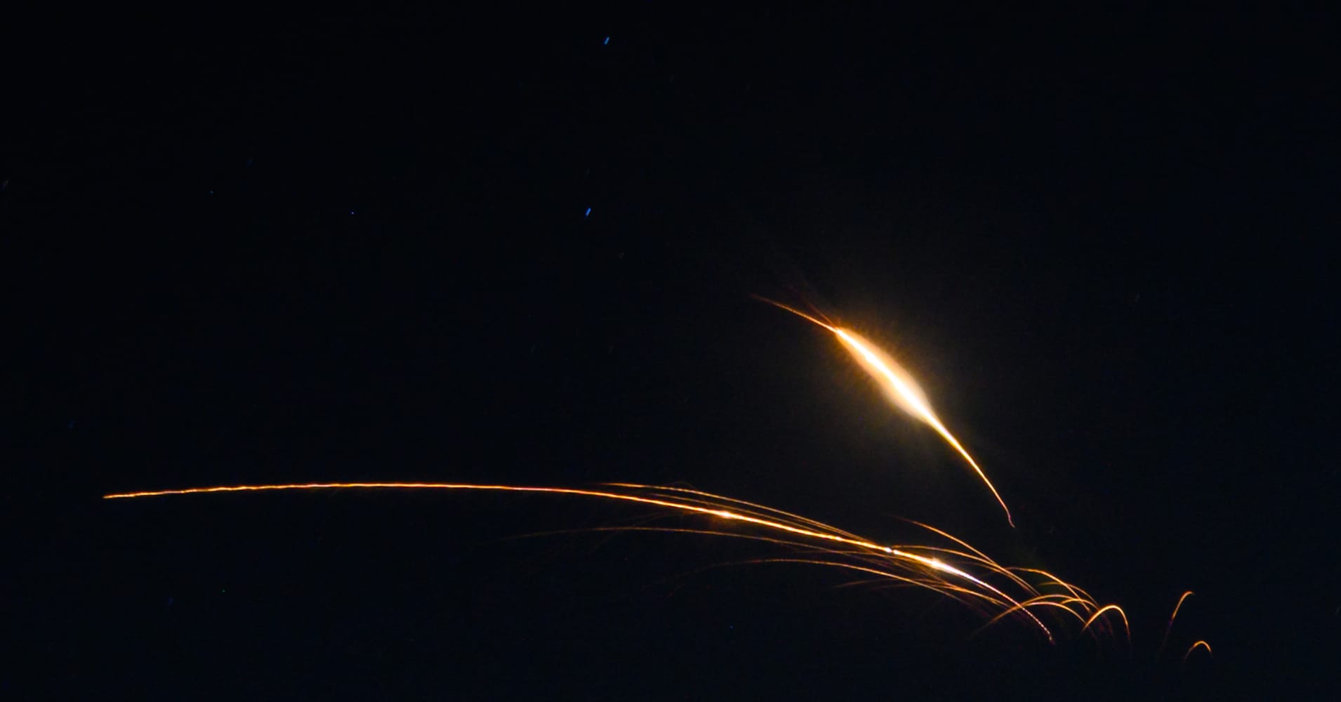 Gulf countries scramble to intercept missiles hours into US.-Iran ...