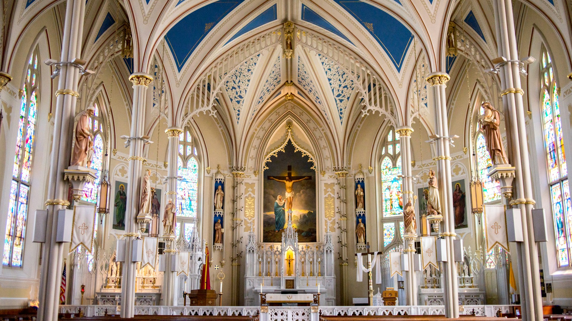 The 20 oldest and most beautiful churches around the world