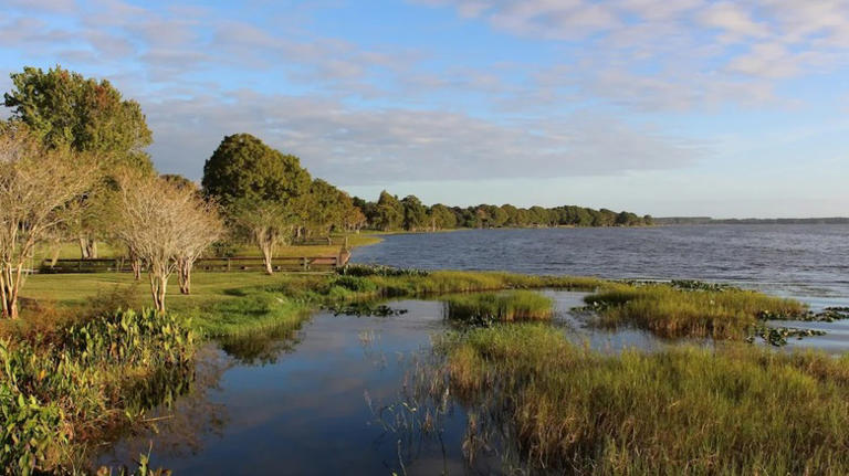 Situated between Orlando and Ocala is a scenic Florida town with lake ...
