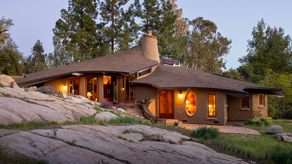 The Stonehill residence in photos