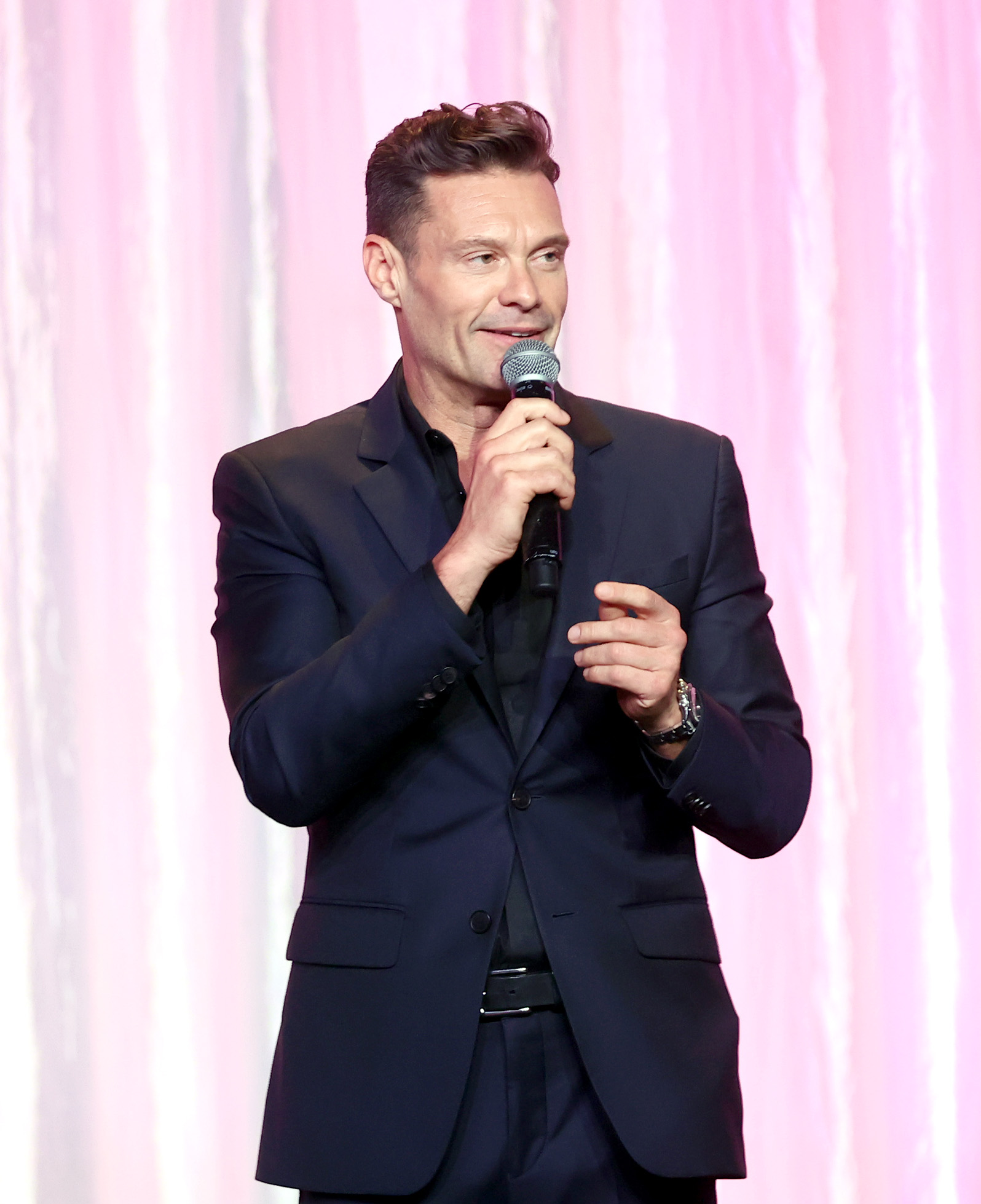 Ryan Seacrest reveals his dating red flags as he searches for love on ...