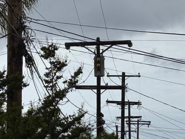 Switching San Diego from SDG&E to public power 'feasible', report finds