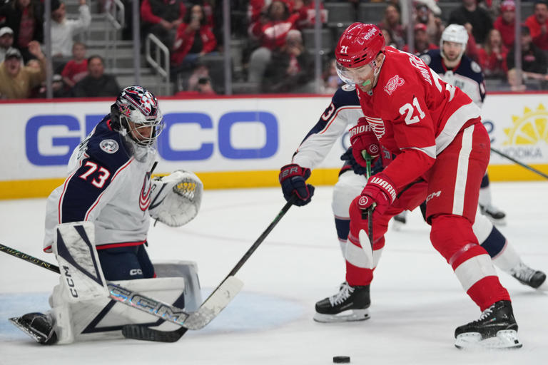 Zach Werenski scores in shootout to lead Blue Jackets over Red Wings 4-3