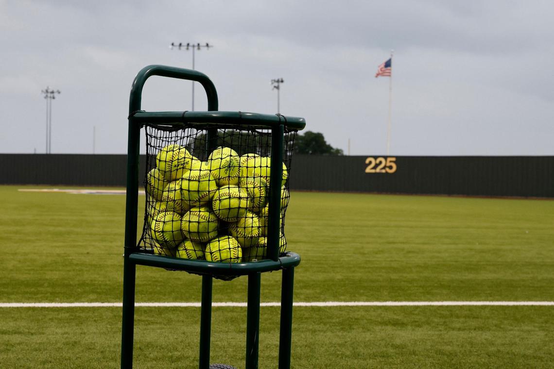 North Texas softball team withdraws from playoffs ahead of third round