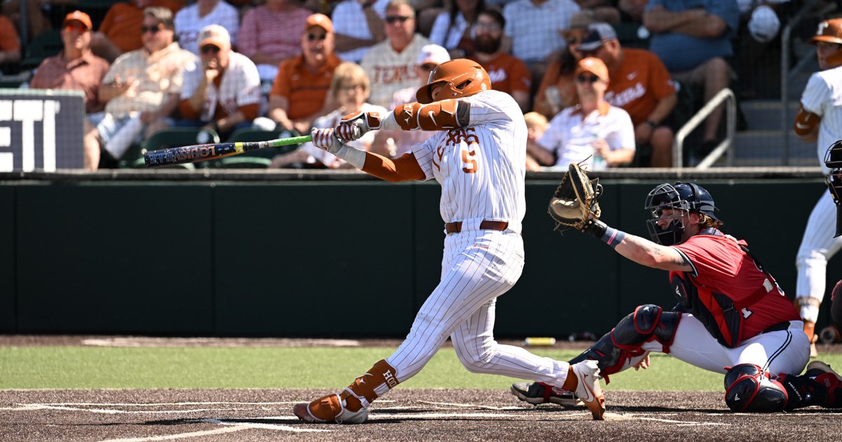 Texas dominates Incarnate Word, 16-4