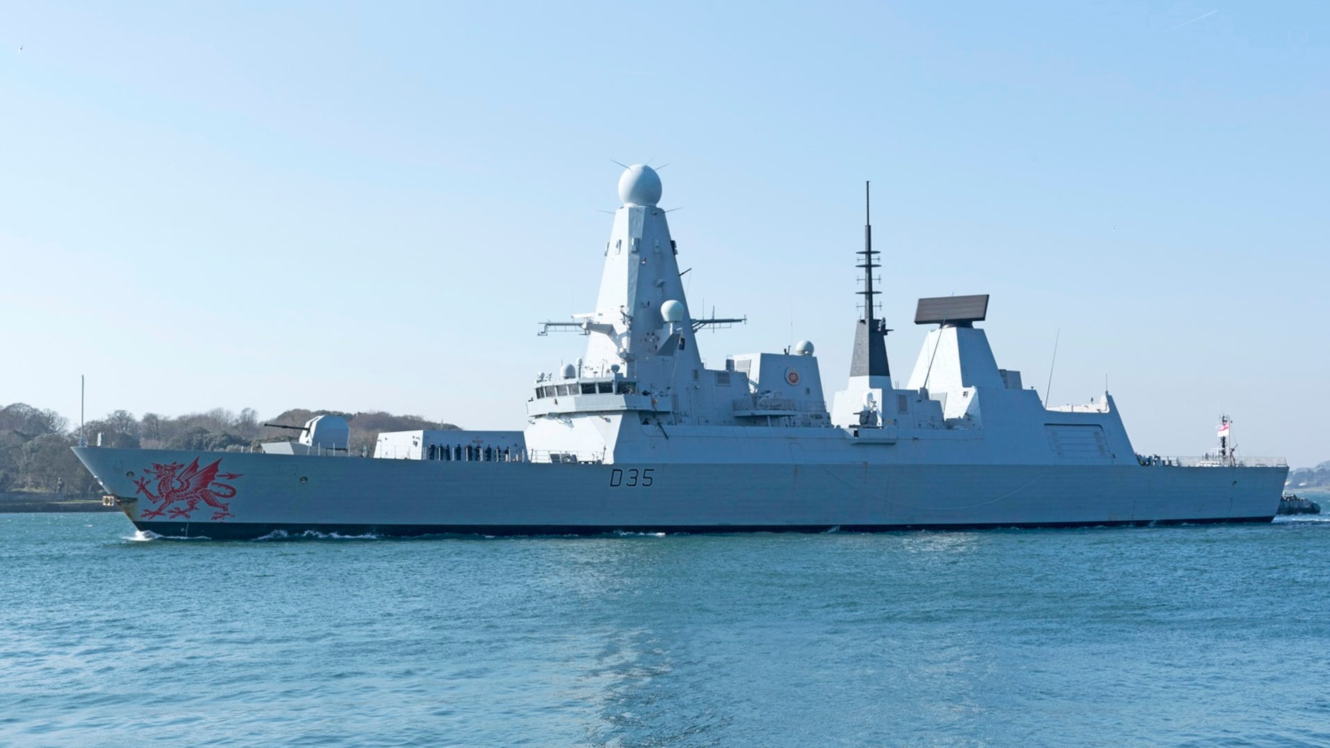 Die HMS Dragon wurde gerade erst gewartet – jetzt legt ein Wasserdefekt ...