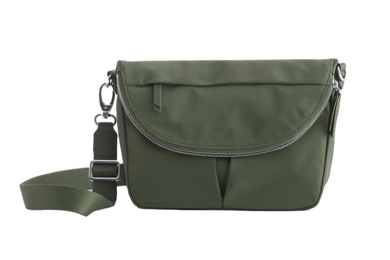 These ‘Picketpocket-proof’ Quince Crossbody Bags Keep Shoppers ...