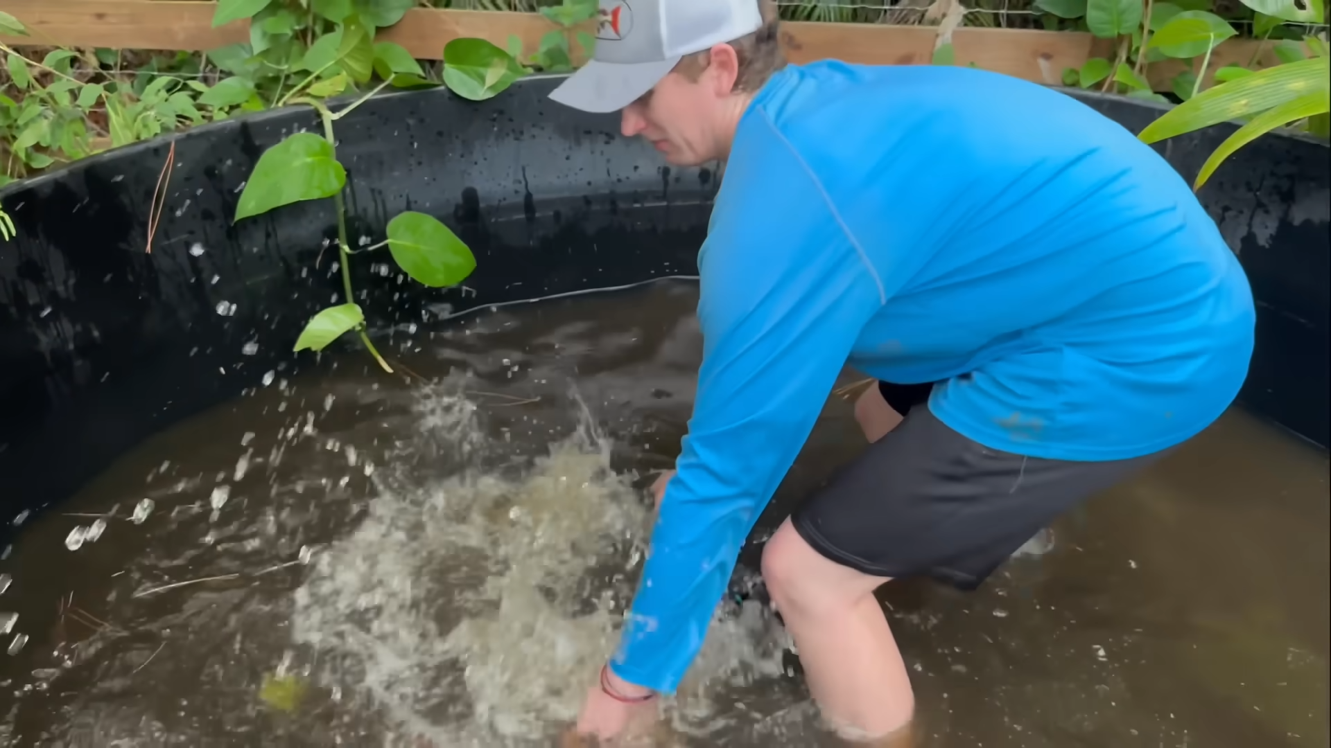 They thought it was just a big fish… until they saw the size