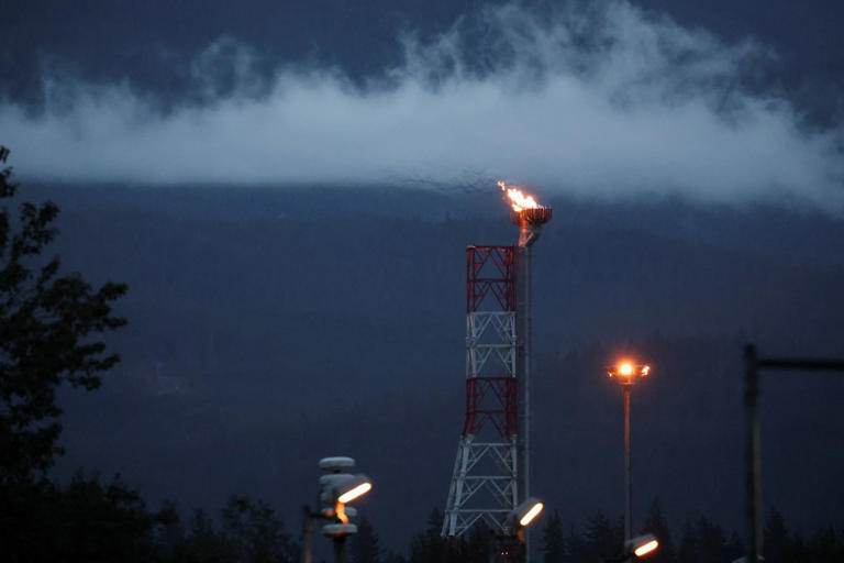 Shell sees hit to gas production, boost from trading amid Middle East war