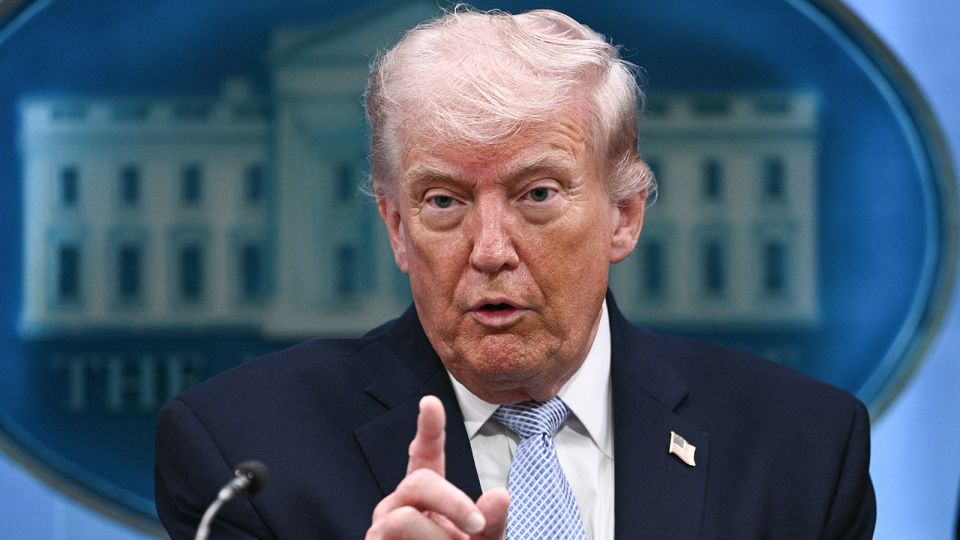 The US and Iran have agreed a ceasefire, with talks to bridge the gulf ...