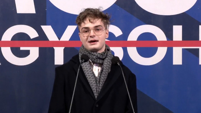 Gundalf a Tisza Párt váci fórumán üzent a magyar választóknak