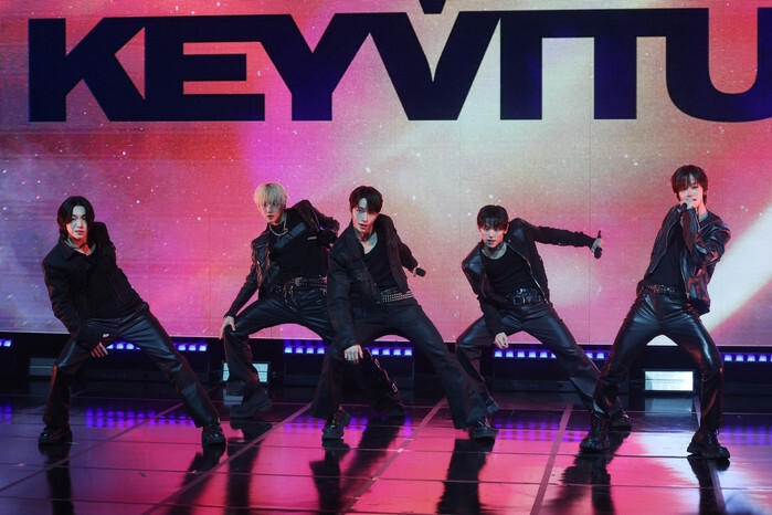 S Korean boy group KEYVITUP