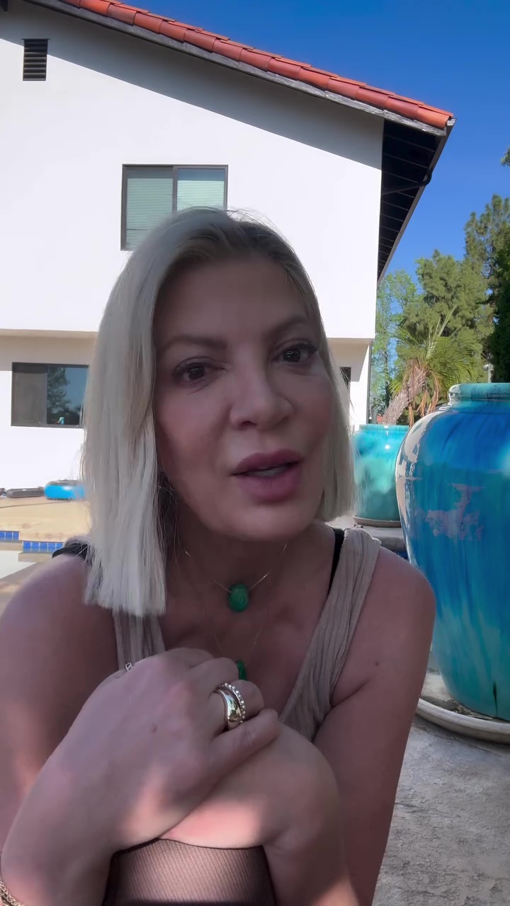 Tori Spelling speaks out on terrifying car crash that sent 7 kids to ...