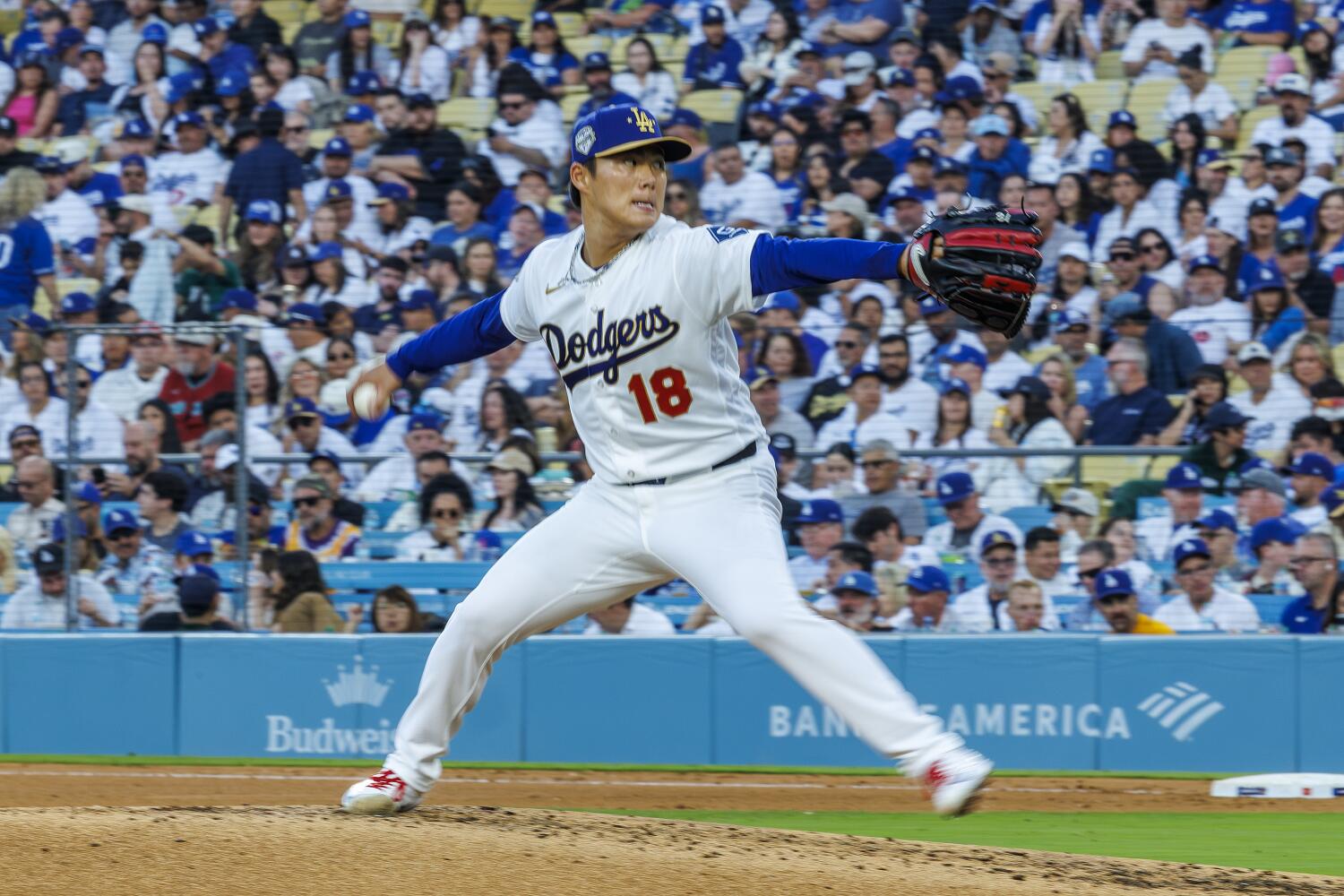 Shaikin: Yoshinobu Yamamoto winning a Cy Young doesn't mesh with a ...