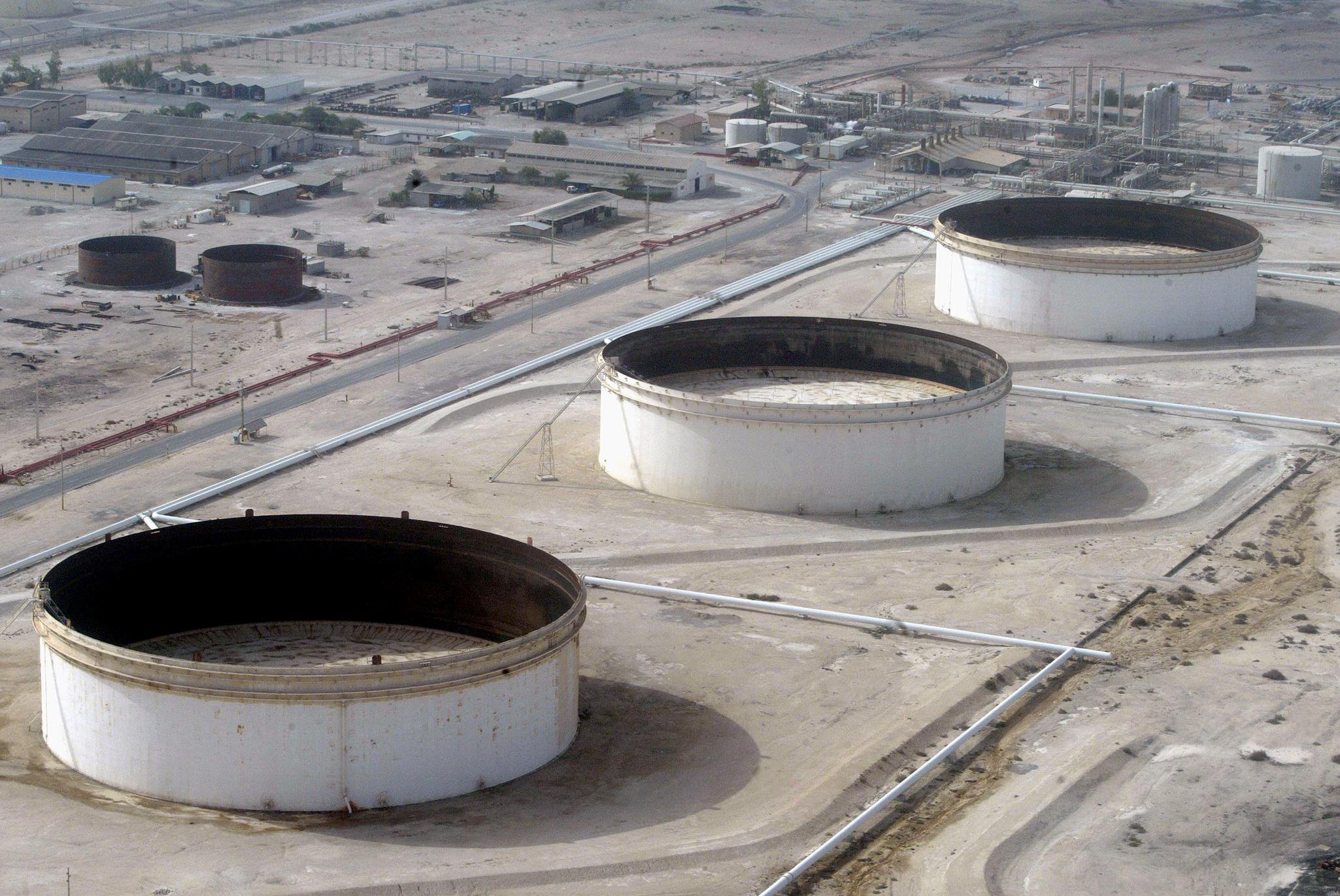 Explosions heard at Iranian oil refinery hours after US-Iran ceasefire