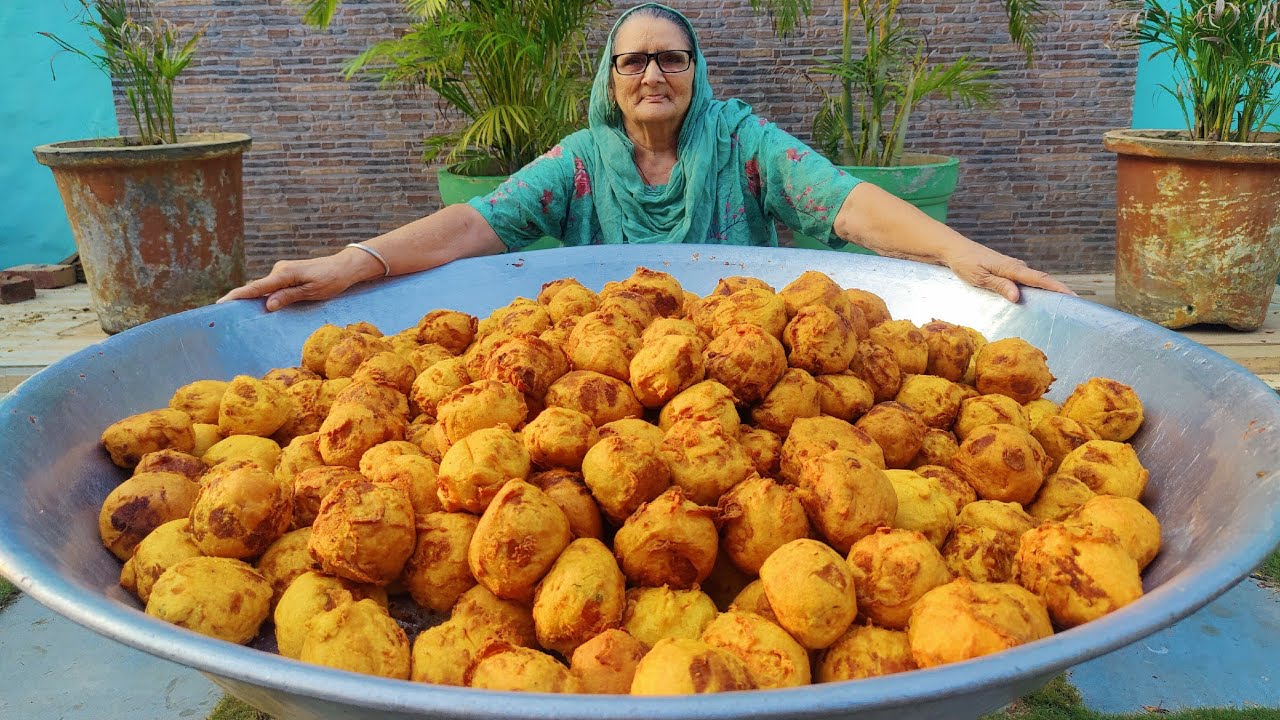 Granny makes delicious street food cheese balls