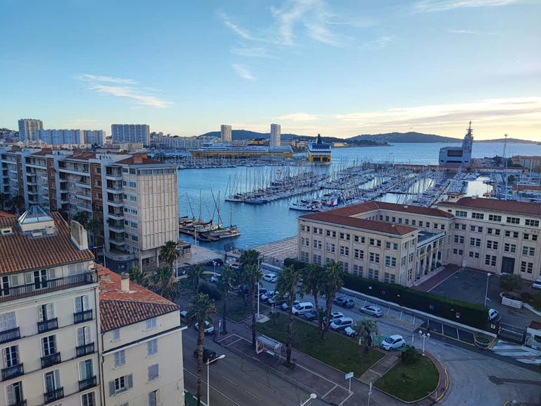Pollution à Toulon : 900 litres d’hydrocarbures répandus après l ...