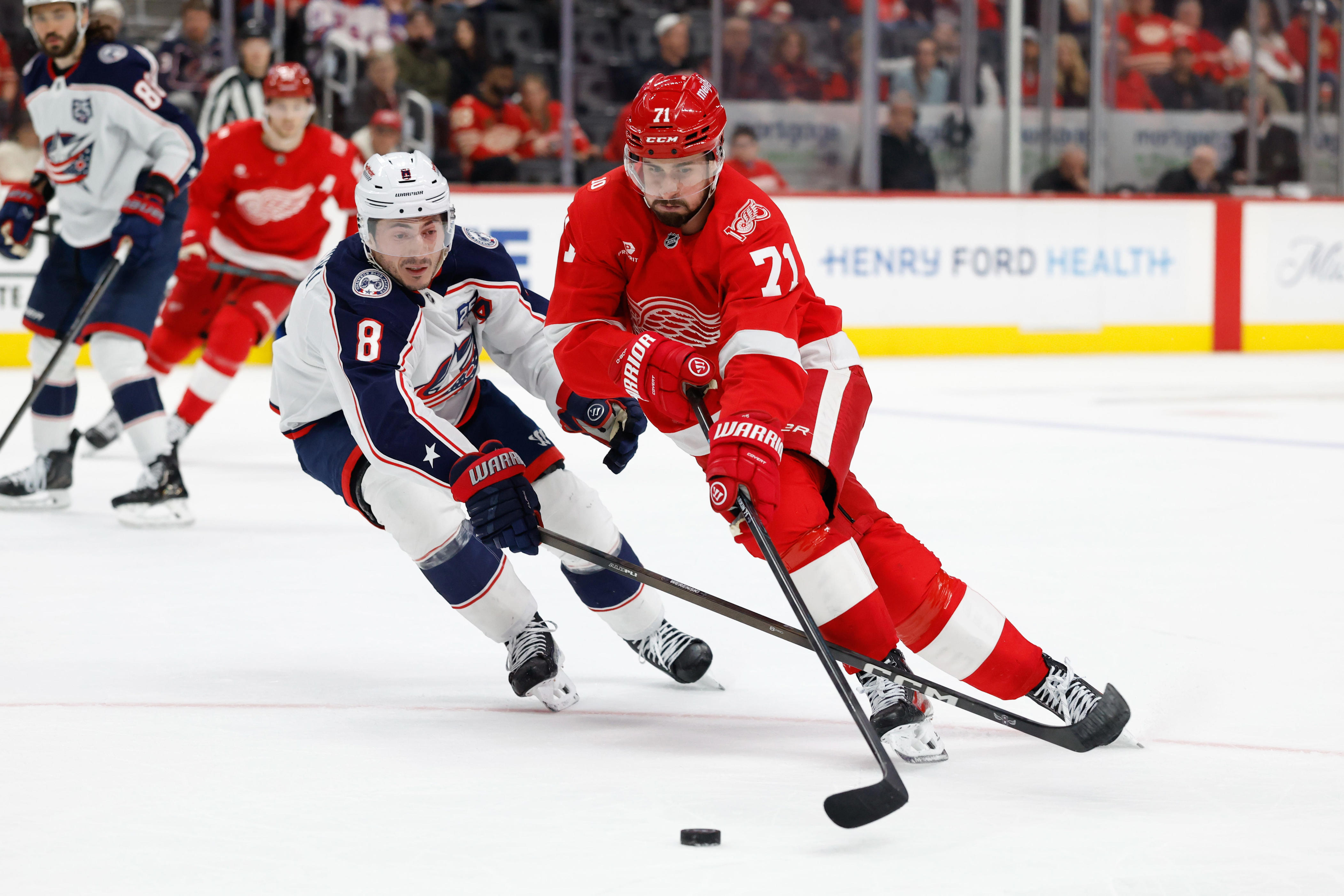 Zach Werenski helps Columbus Blue Jackets skate past Detroit Red Wings