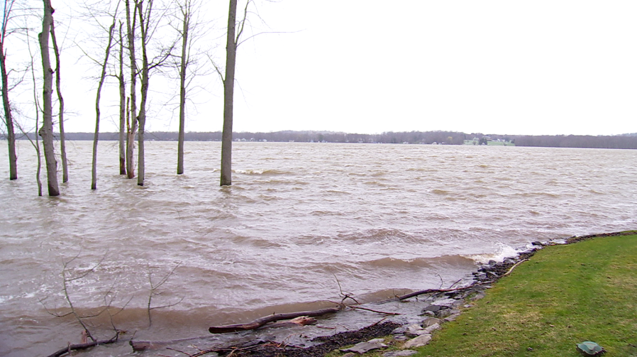 Cicero issues state of emergency due to Oneida Lake flooding
