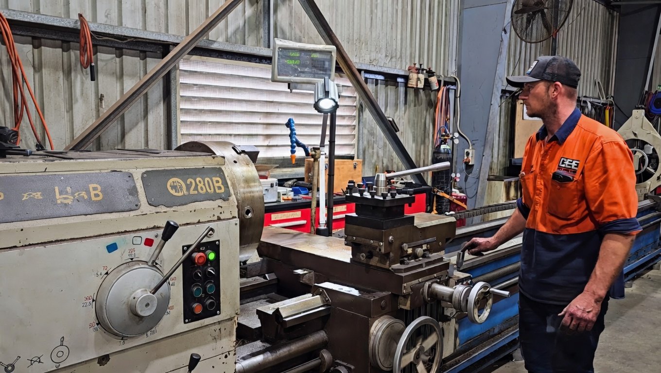 Making a replacement gear selector fork for the lathe